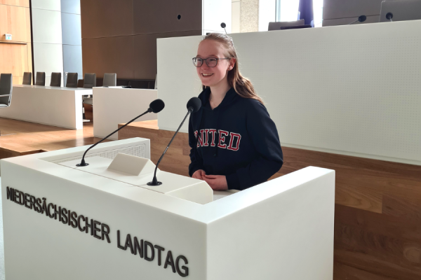 Praktikum bei Julia Retzlaff: Erste große Rede im Landtag › Julia ...